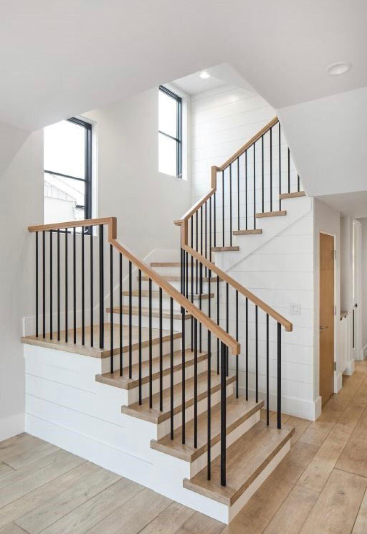 √ 10 Inspirasi Model Desain Tangga Minimalis Modern Untuk Hunian Anda